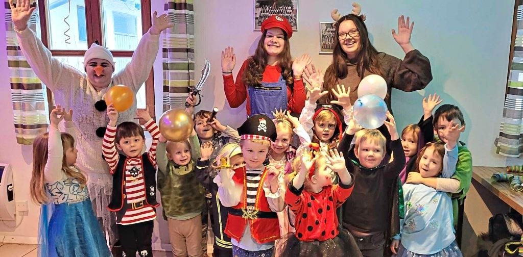 Helau in Parnkofen: BJB lud zum kunterbunten Kinderfasching