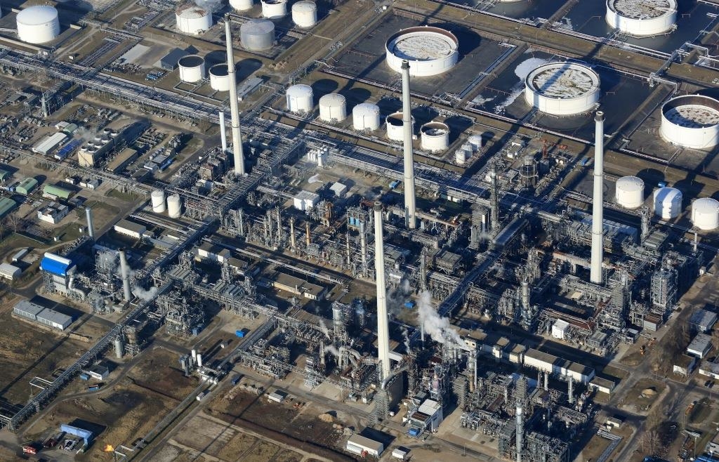 „Man ist bereit zu investieren“ – Bayernoil-Raffinerie soll ...