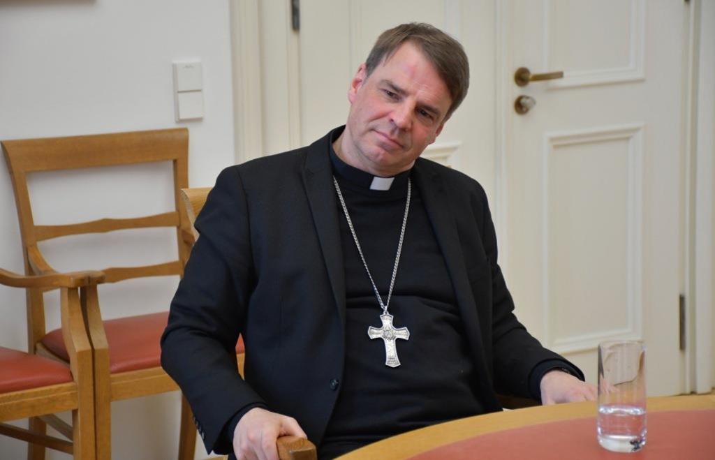 Passauer Bischof Stefan Oster: „Über den Zölibat müssen wir offen reden“