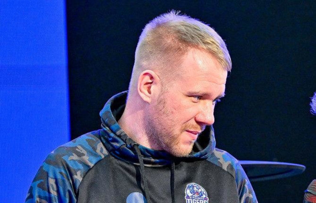 „Können enorm von seiner Erfahrung profitieren“: Straubing Tigers ...