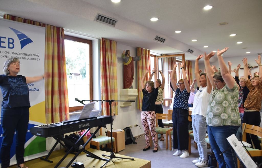 Workshop mit Kathi Stimmer-Salzeder –120 Sänger sind begeistert