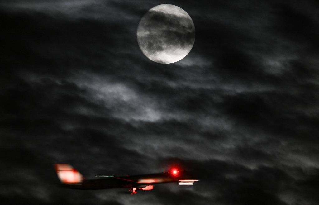 „Blue Moon“: Warum der Supermond in der Nacht auf Donnerstag ganz ...