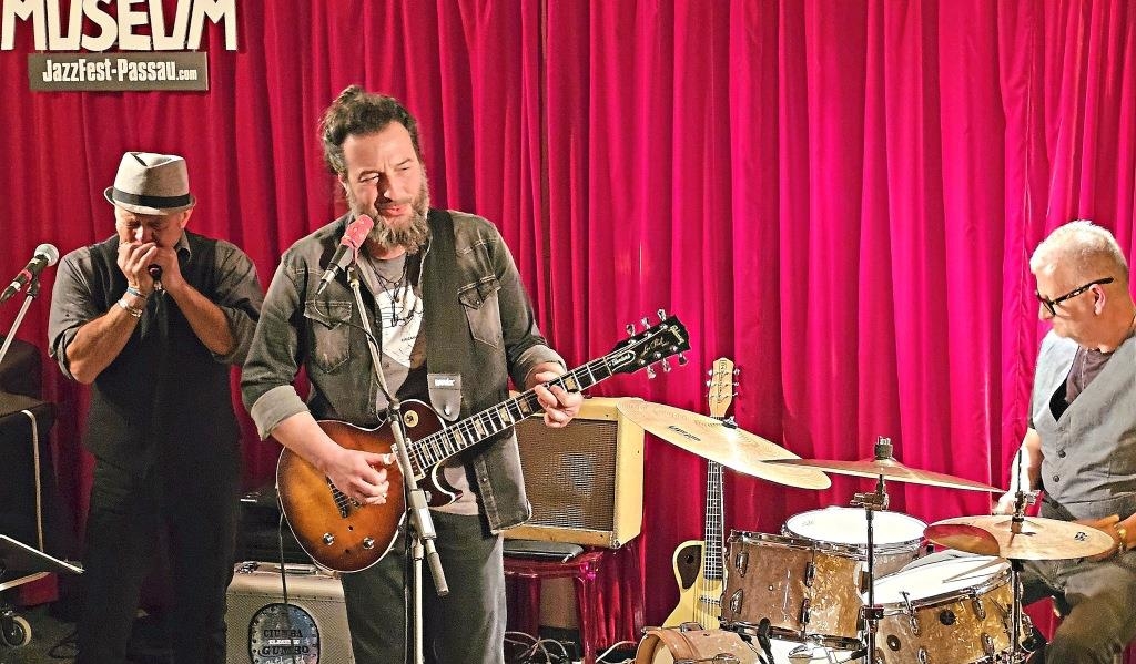 Gumbo-Trio mit Blues und Drama
