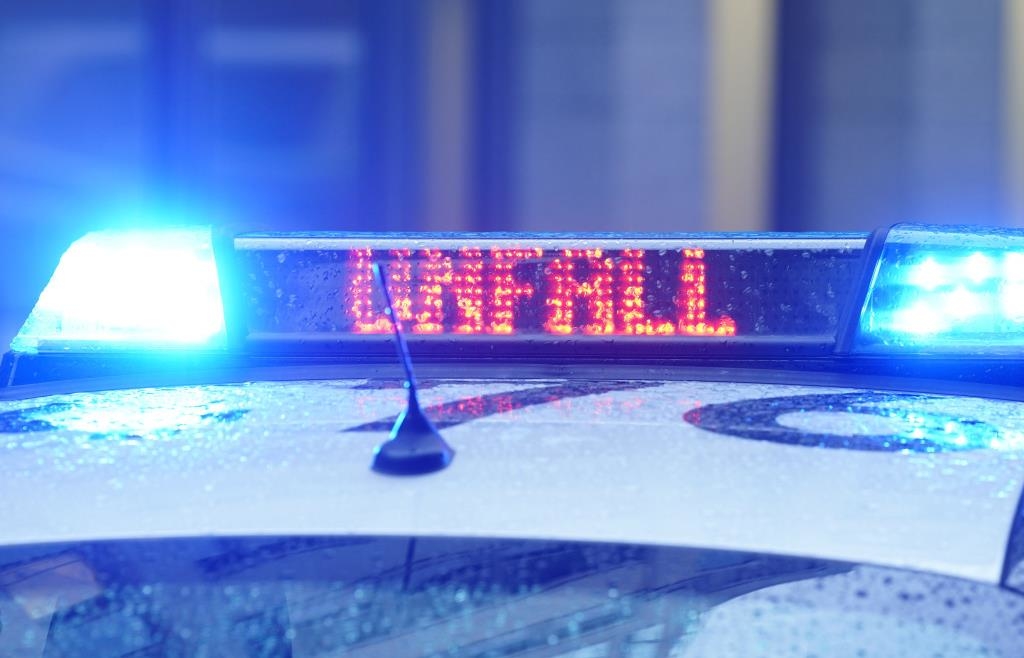 Unfall nach Sekundenschlaf an der Autobahn-Anschlussstelle Passau-Süd