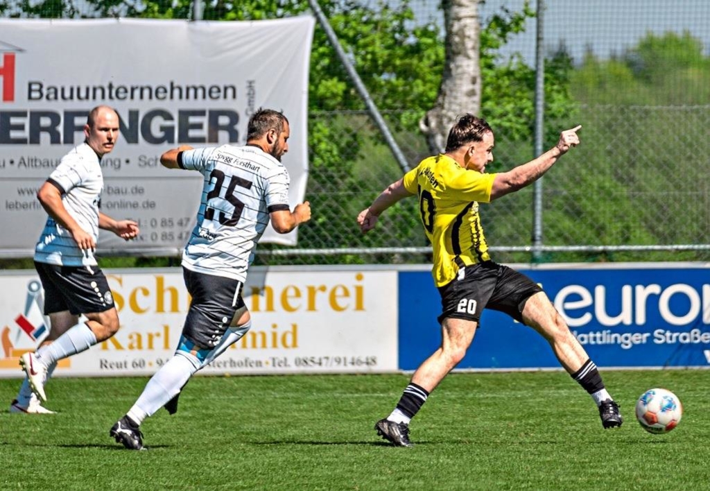 Zwei Topteam-Welten: Alkofen ballert, Beutelsbach zittert – Aidenbach ...