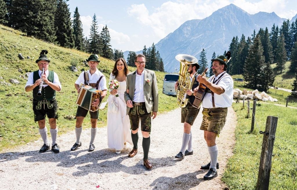 Andreas Scheuer (CSU) und Frau Julia sind Eltern geworden: „Alle sind ...