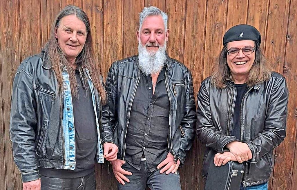 Neue Köpfe: Cheap Wine Band will bei Freilassinger Mai-Wies’n „Bierzelt ...