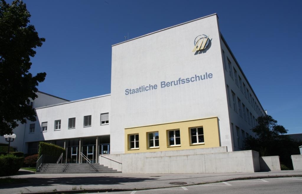 „Iaz bau’ma moi, dann schau’ma moi?“: Kommentar zur Finanzierung der ...