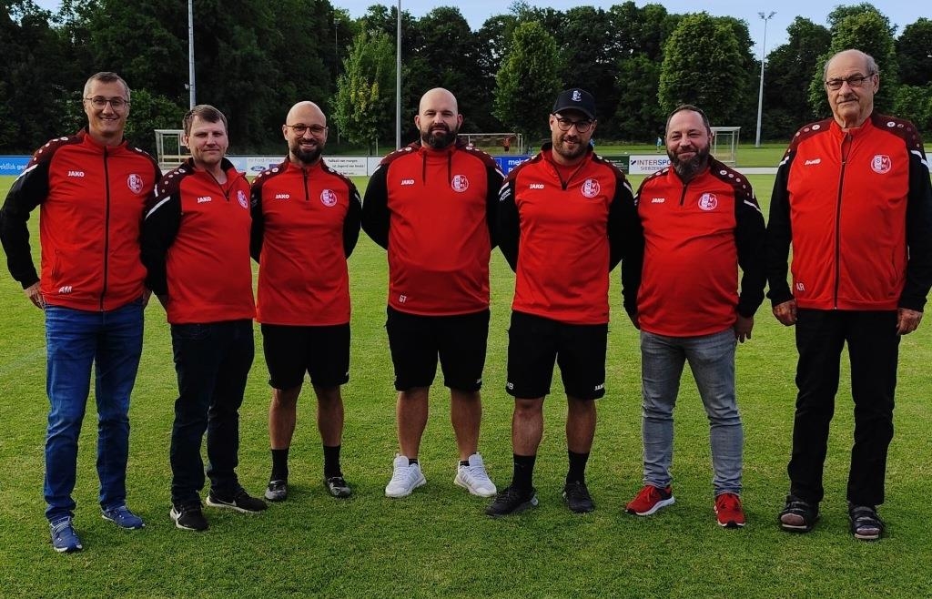 SV Haiming verlängert mit Trainer Harald Bonimeier und holt Robert Madl ...