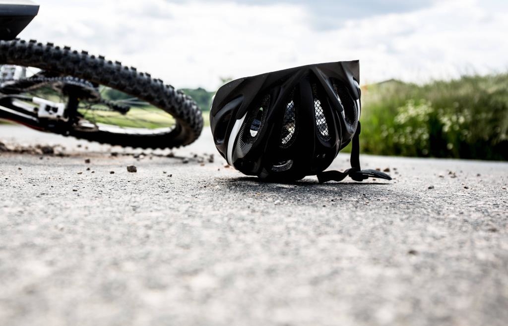 E-Bike-Fahrt endet in Waldkirchen an Mauer und Pfosten – Mann schwer ...