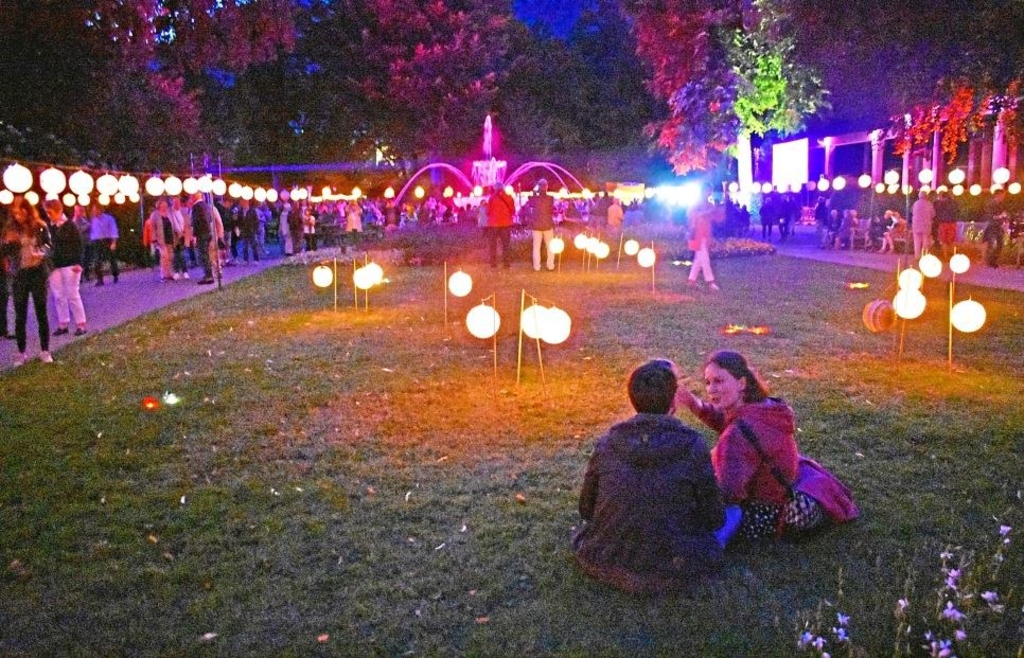 „hall.erleuchtet“: Planung und Vorverkauf für das Lichtermeer im ...