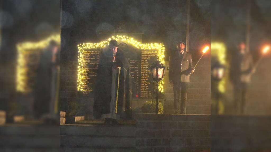 Der Opfer von Krieg und Gewalt gedacht