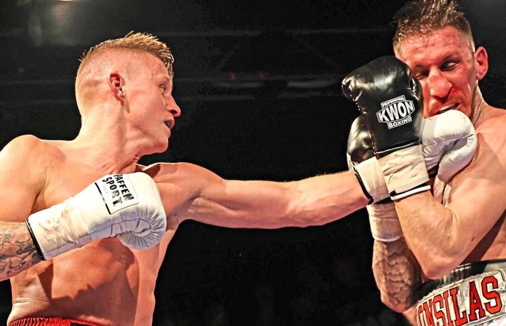 Florian Wildenhof kämpft auch für toten Freund – Altöttinger verliert ...