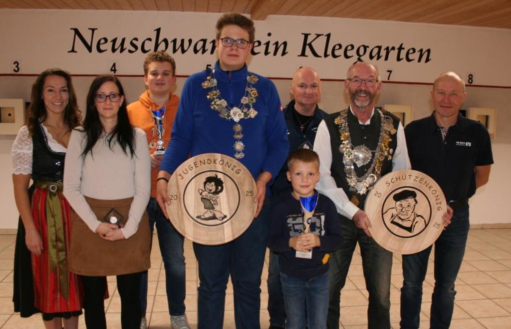 Königliche Proklamation – Hans-Peter Schmipfhauser ist Schützenkönig in ...