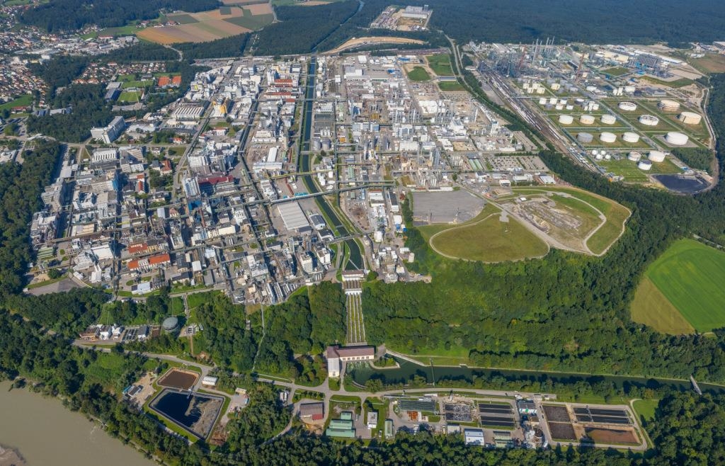 Auftragsrückgang bei Polysilicium: 330 Mitarbeiter bei Wacker in Kurzarbeit