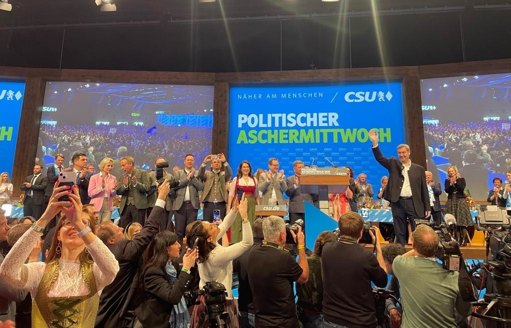 Politischer Aschermittwoch 2025: Alle Veranstaltungen zum Nachlesen im Newsblog