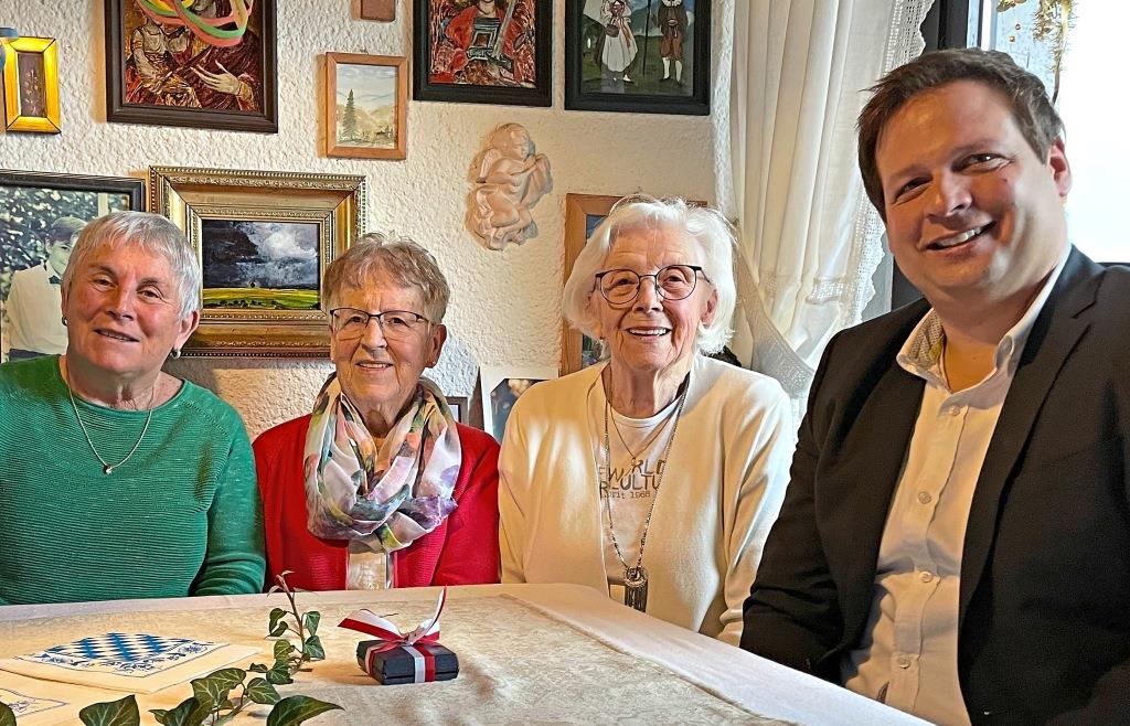 Rita Rauscher feiert 90. Geburtstag – 2. Bürgermeister Thomas Lorenz ...