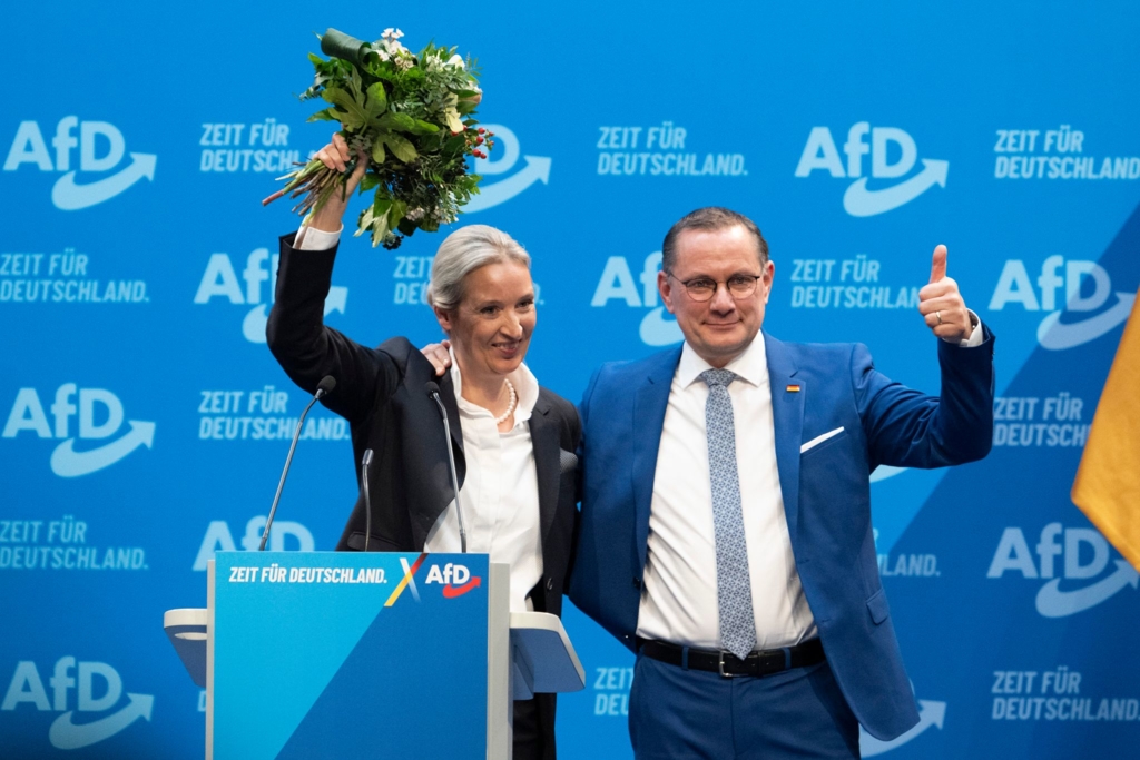 Aufstehen für Weidel: AfD kürt erstmals Kanzlerkandidatin