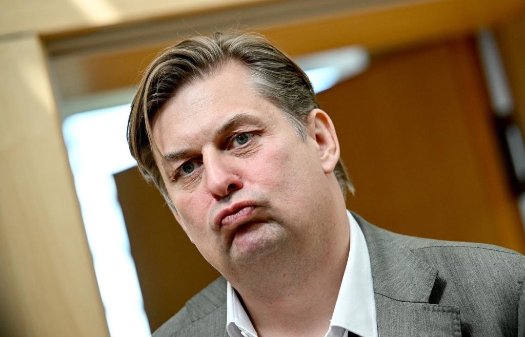 AfD-Europaabgeordnete werfen Maximilian Krah aus Delegation – der aber ...