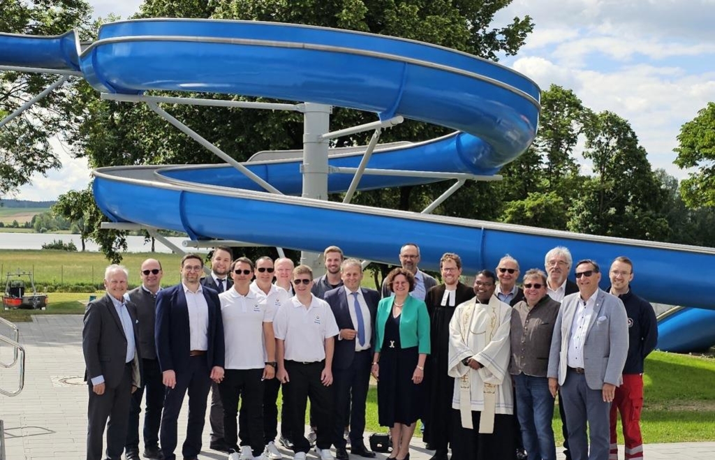 Das größte Freibad weit und breit: Neustart mit Rutsche und ...