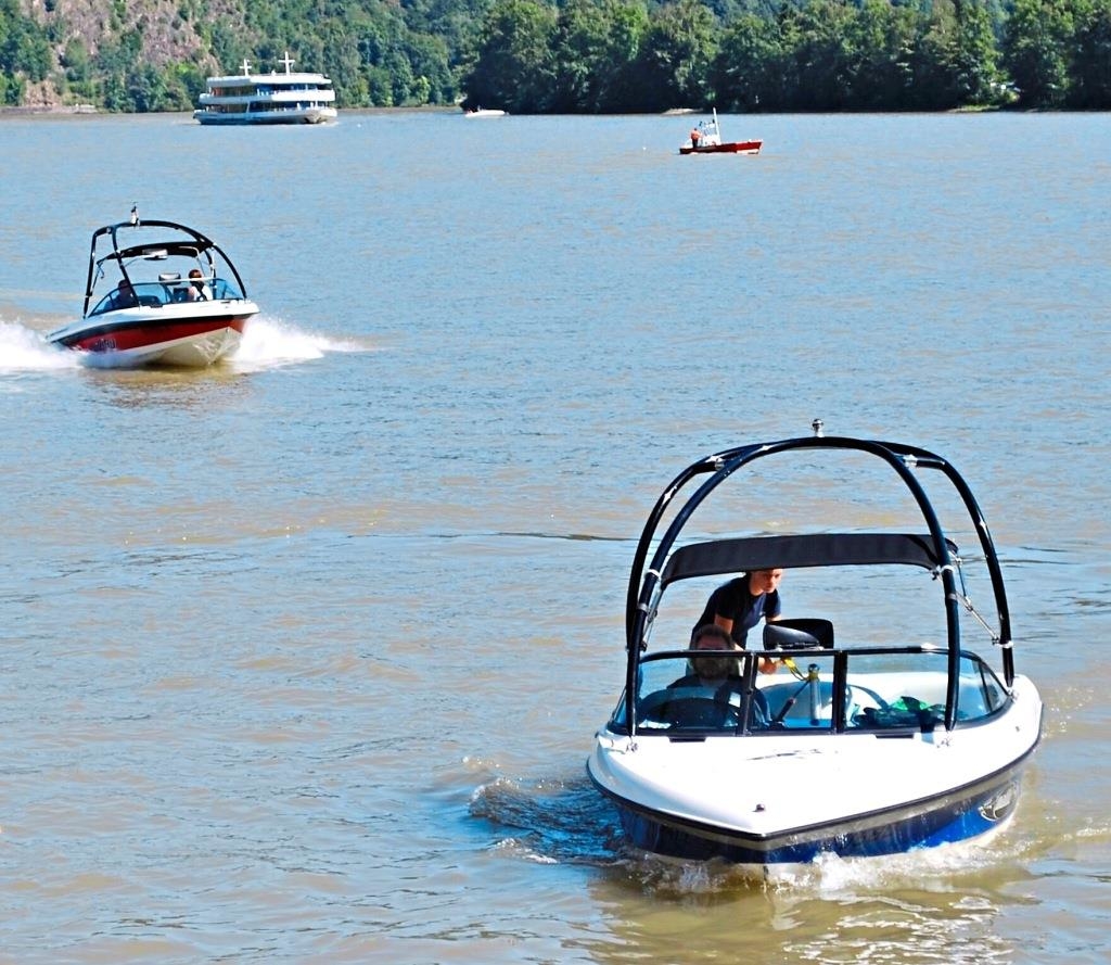 Im Boot unterwegs: Auf dem Wasser neue Perspektiven entdecken