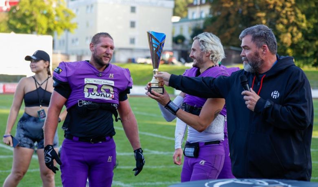 1000 Fans feiern Football-Party in Passau: Bilder rund um den Pirates ...