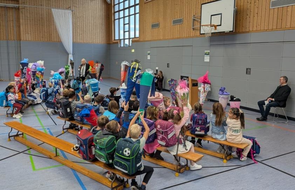 Bereit für neue Abenteuer: 43 Kinder starten an der Grundschule Piding