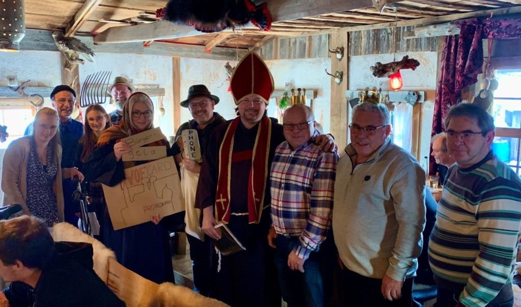 Wieder Sprüche zu starkem Bier: Starkbierfest der Theatergruppe Alkofen ...