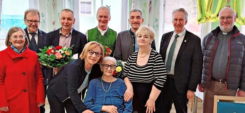 Anna Sterl blickt zurück auf ein ganzes Jahrhundert