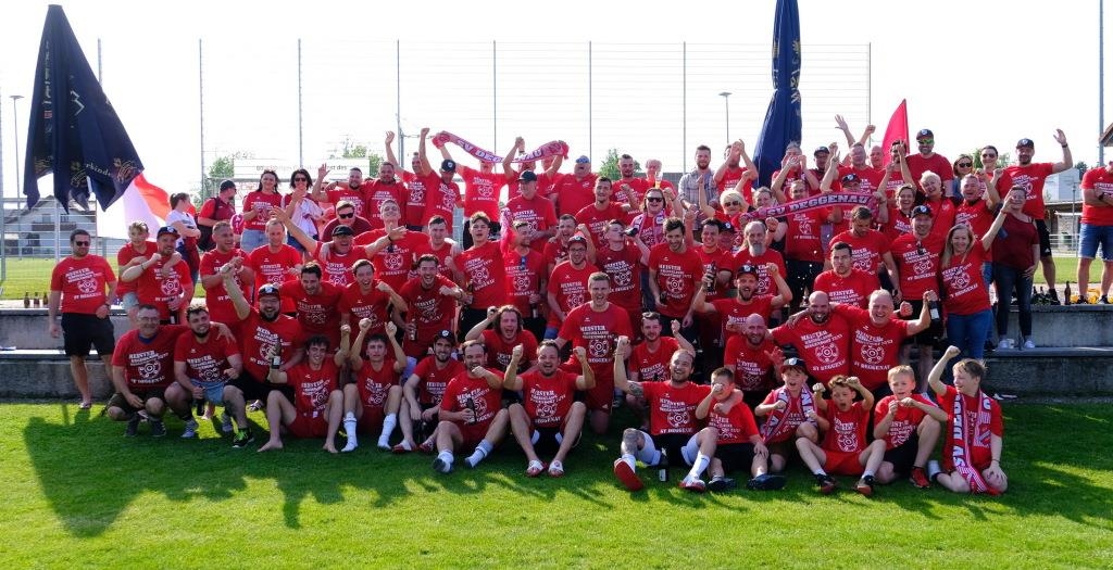 Bengalos, Bierduschen, Party bis zum Abwinken: Deggenau steht nach ...