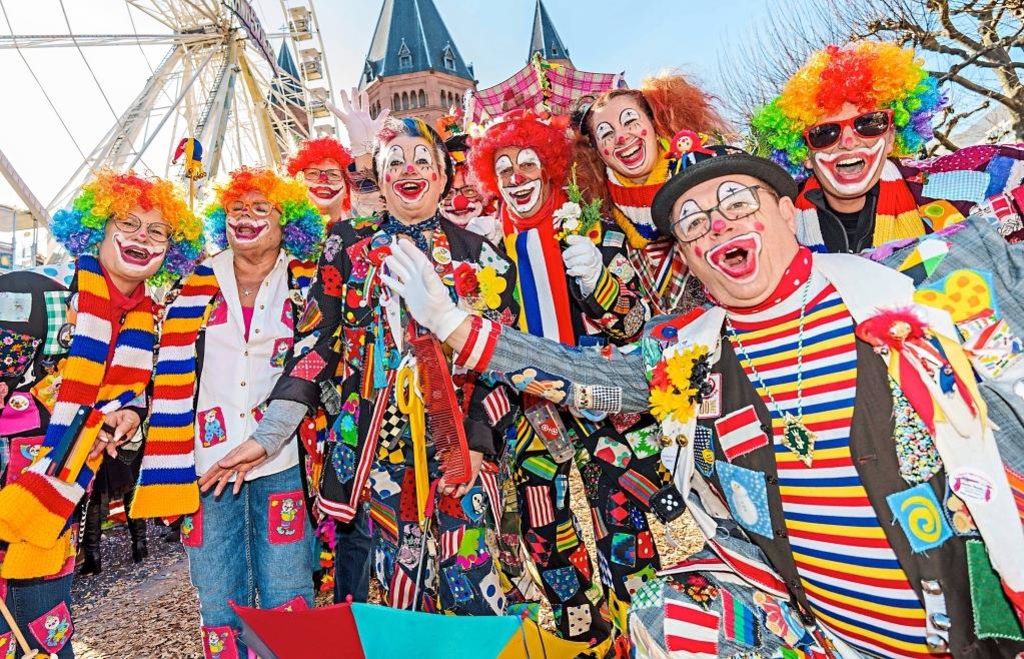 „Freilassinger Faschingsparty am Rathausplatz“ feiert Premiere