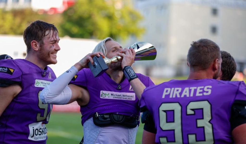1000 Fans feiern Football-Party in Passau: Bilder rund um den Pirates ...