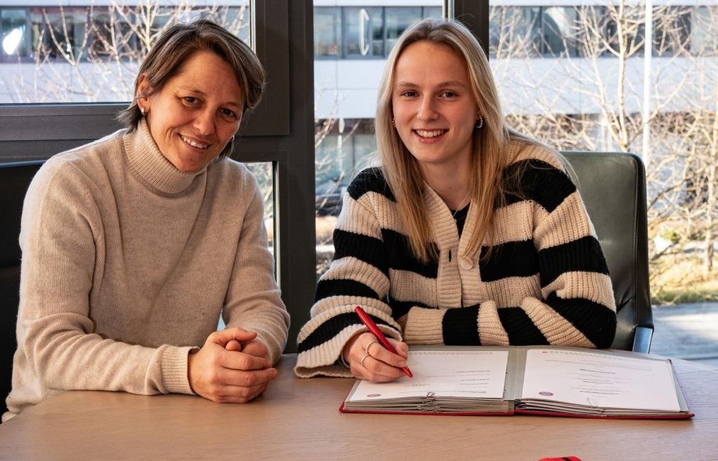 „Spannend, flexibel und bodenständig“: Der FC Bayern verlängert Vertrag mit Franziska Kett