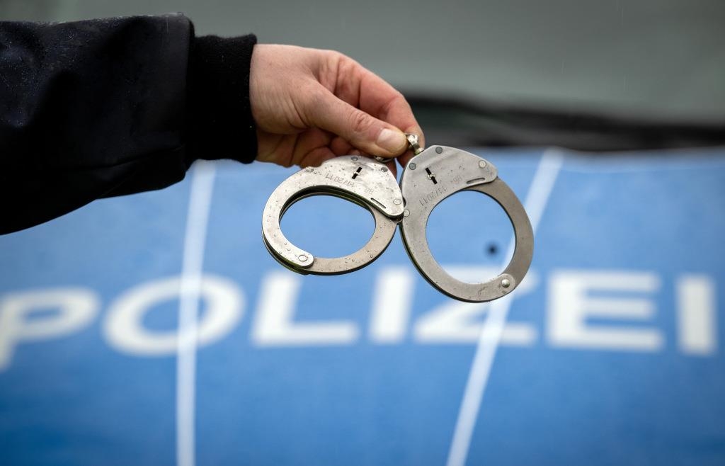 Einbruchserie in Zwiesel und Viechtach aufgeklärt: Polizei verhaftet ...