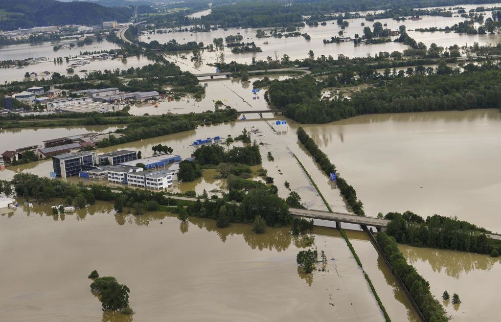 Vor zehn Jahren versank Deggendorf im Hochwasser: Die Flut in Bildern