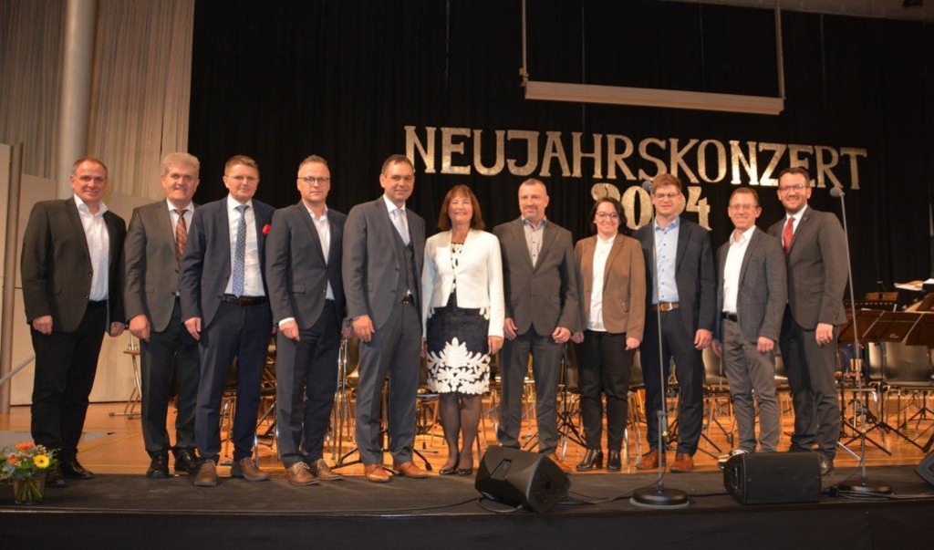Fulminanter Jahresauftakt in Vilshofen: Umjubeltes Konzert des ...
