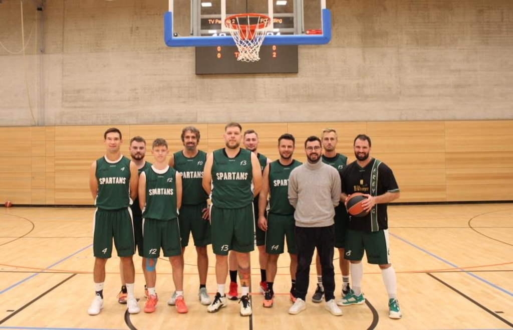 „Scorer“ Philipp Tanzer und seine Freyunger „Spartans“ siegen in Passau ...