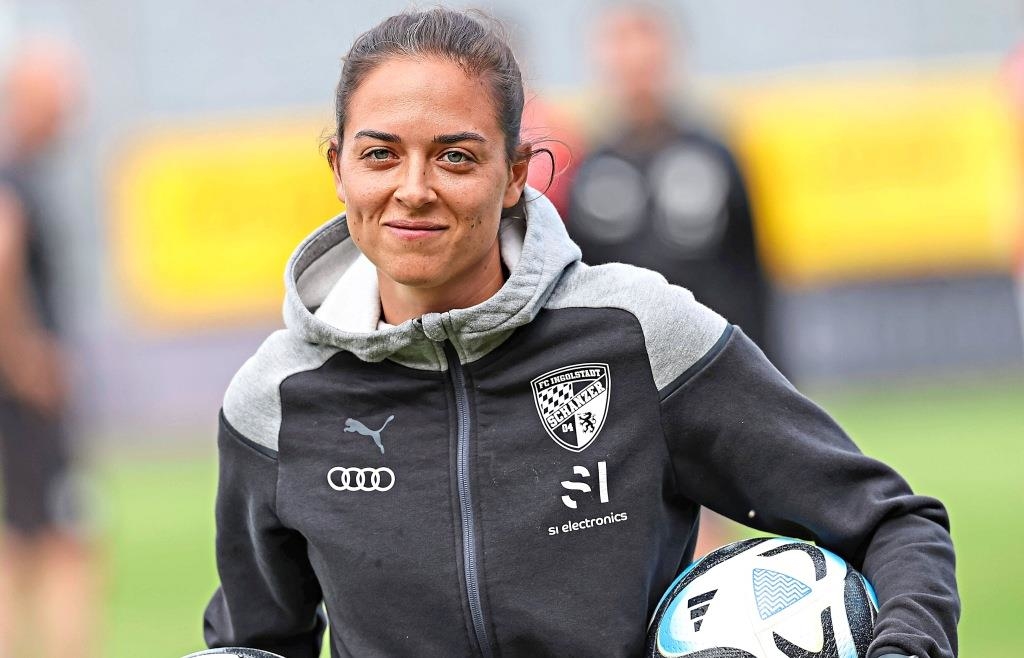 Die neue Cheftrainerin des FC Ingolstadt: Sabrina Wittmann – eine Frau ...