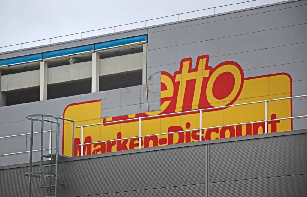 Netto ohne „N“: Sturmschaden beim Erhartinger Logistikzentrum