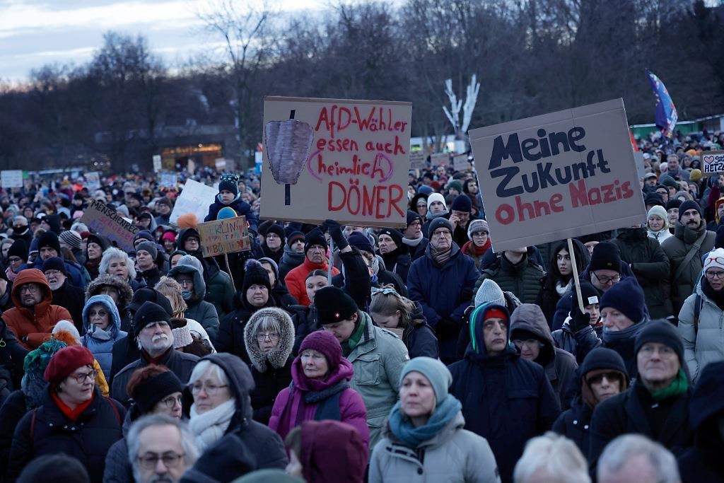 Mehr als 900.000 Menschen bei Demos gegen Extremismus am Wochenende