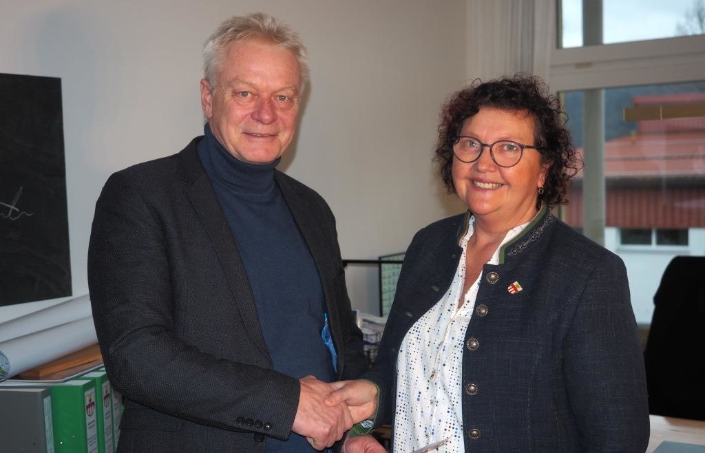 Gemeinde Arnbruck erhält millionenschweres Weihnachtsgeschenk