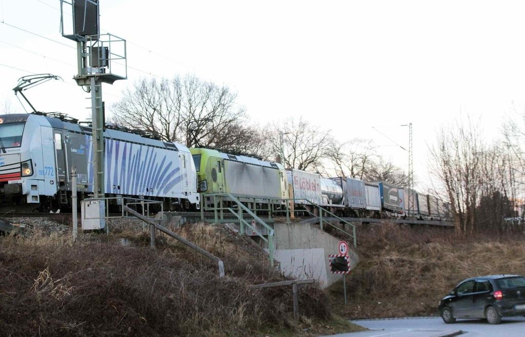 Giftig und leicht entzündlich: Entgleister Zug bei Raubling hatte ...