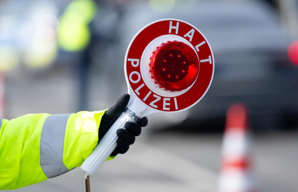 47-Jähriger will Hunderte Liter Diesel über die Grenze in Bay ...